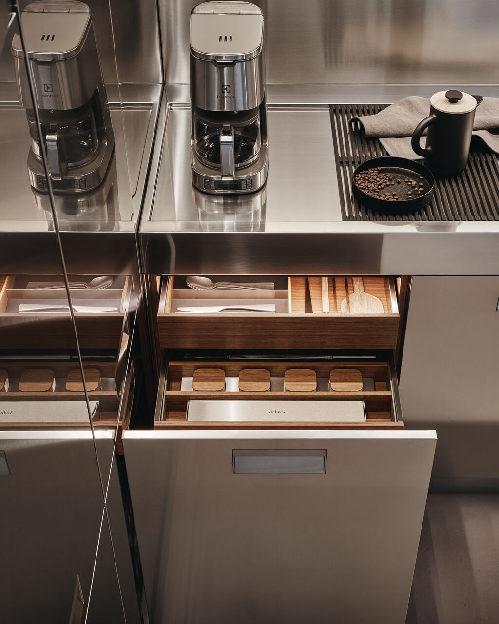 Italia Island Kitchen Collection | Arclinea